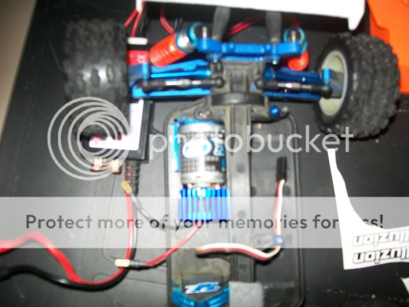 TD: RC18T Roller w/Blue Aluminum Parts/Xray M18 Blue CF Chassis for ...