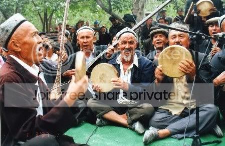 Muqam, the Living Fossils of Uyghur Music – Interact China